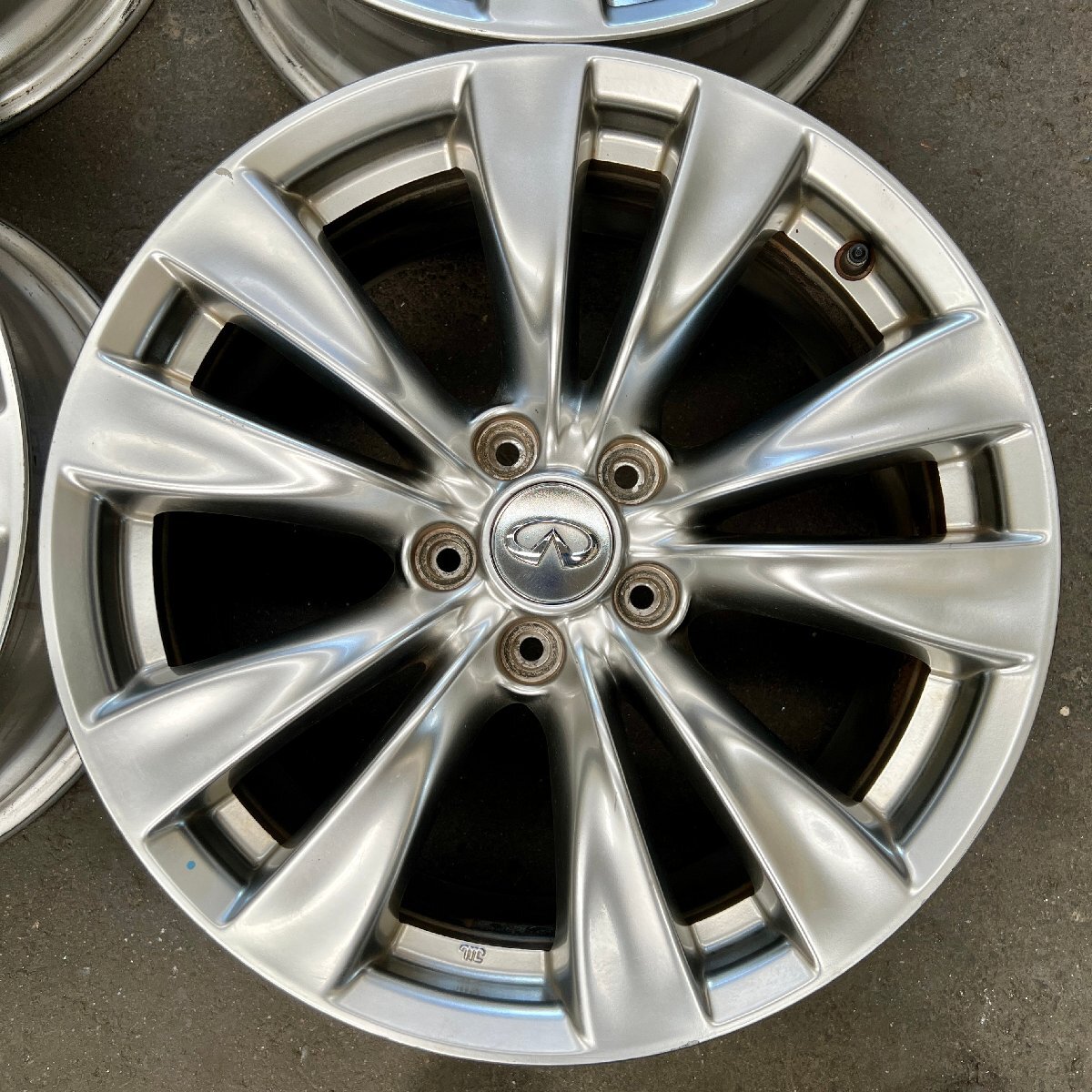 Yahoo!オークション - 純正ホイール4本セット フーガ Y51 ハイグロス 1...