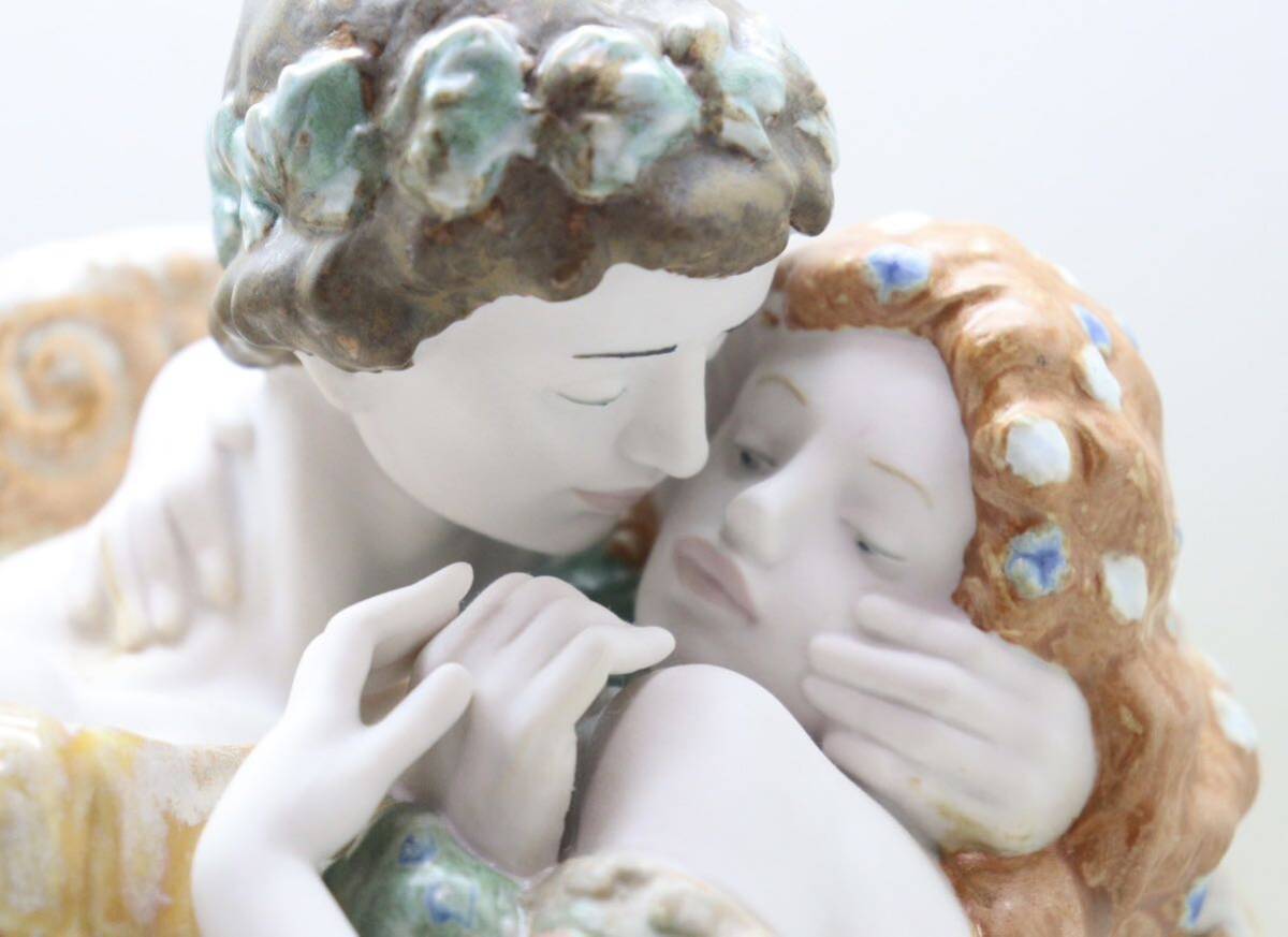 リヤドロ LLADRO 接吻 NO 8204 グスタフ・クリムト フィギュリン リヤドロ LLADRO 接吻 NO 8204 グスタフ・クリムト フィギュリン