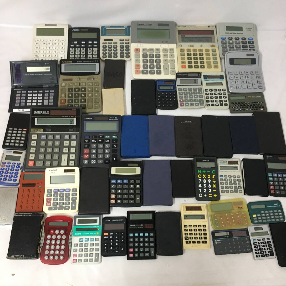 Yahoo!オークション - kt5/65 電卓 まとめて49点 大量 セット ソーラー...