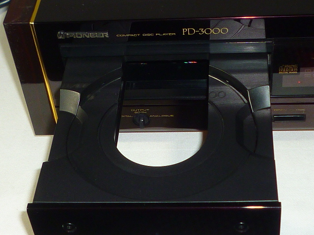 Yahoo!オークション - パイオニア CDプレーヤー PD-3000 動作品 現状