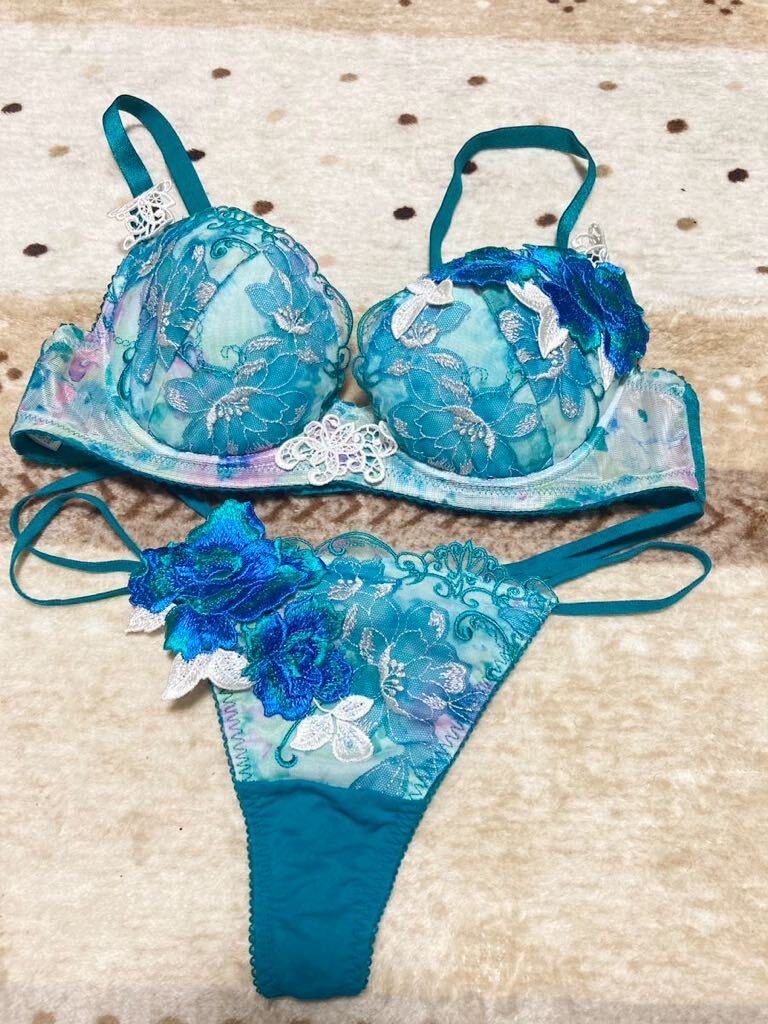 Yahoo!オークション - ワコール サルート 12G バルセロナ D70 ソングM ...