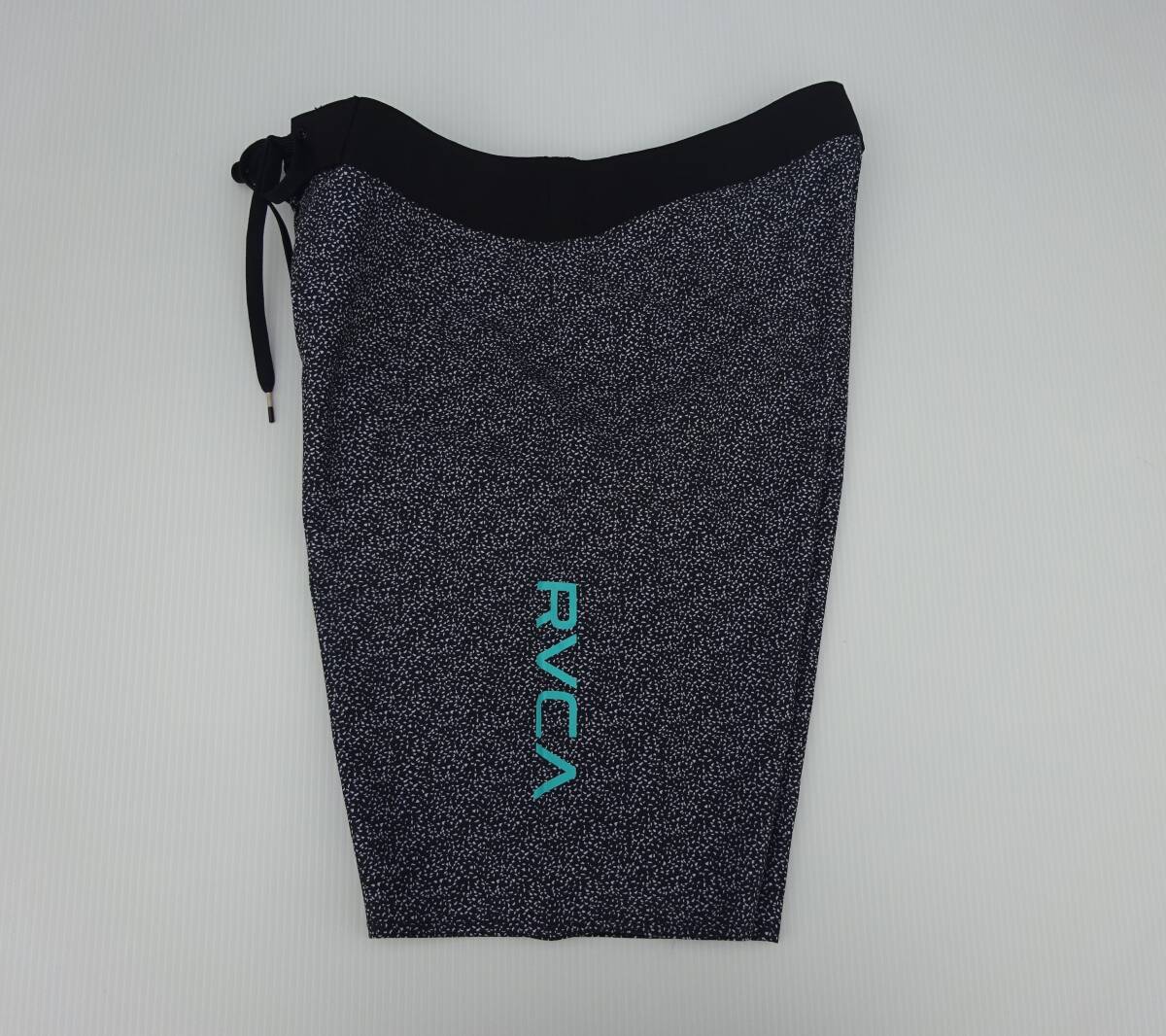 Yahoo!オークション - RVCA ルーカ ボードショーツ Size 32