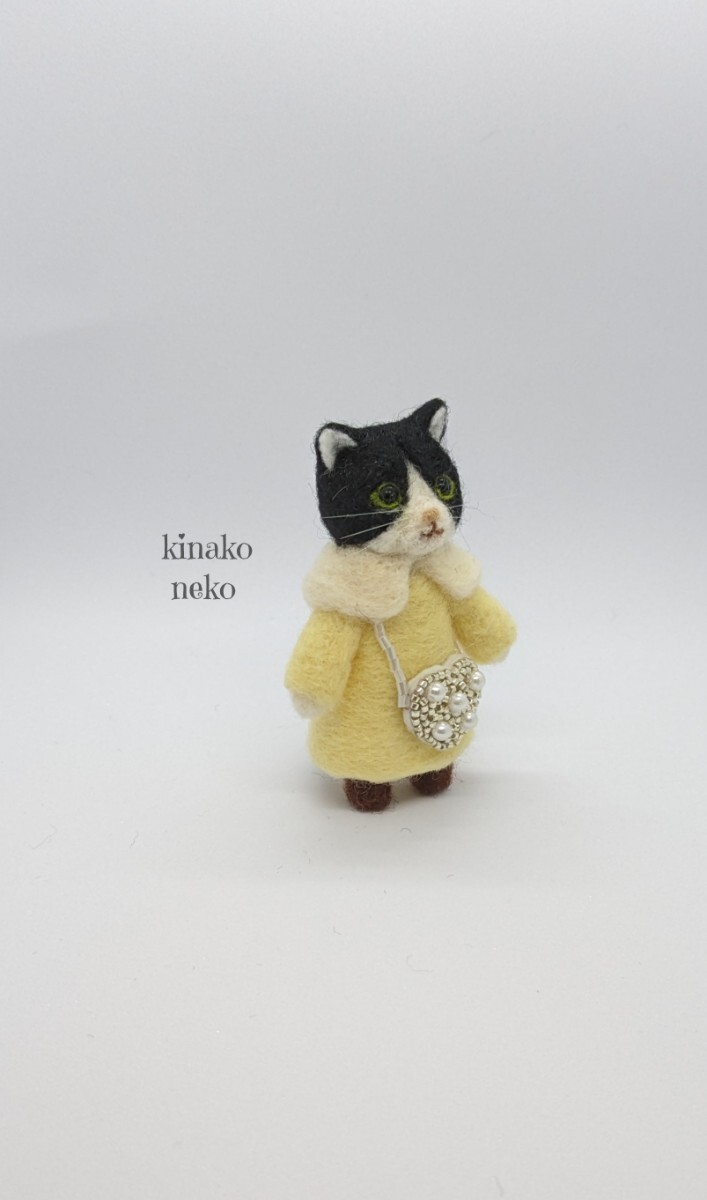 Yahoo オークション 猫 薄黄色のワンピ猫 約7 5㎝ 羊毛フェルト ハン