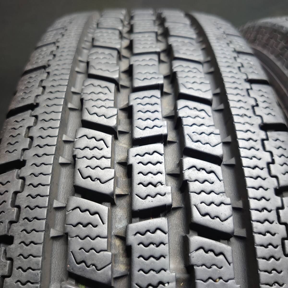 Yahoo オークション 社外アルミ 165 80r13 90 88n Lt タウンエース