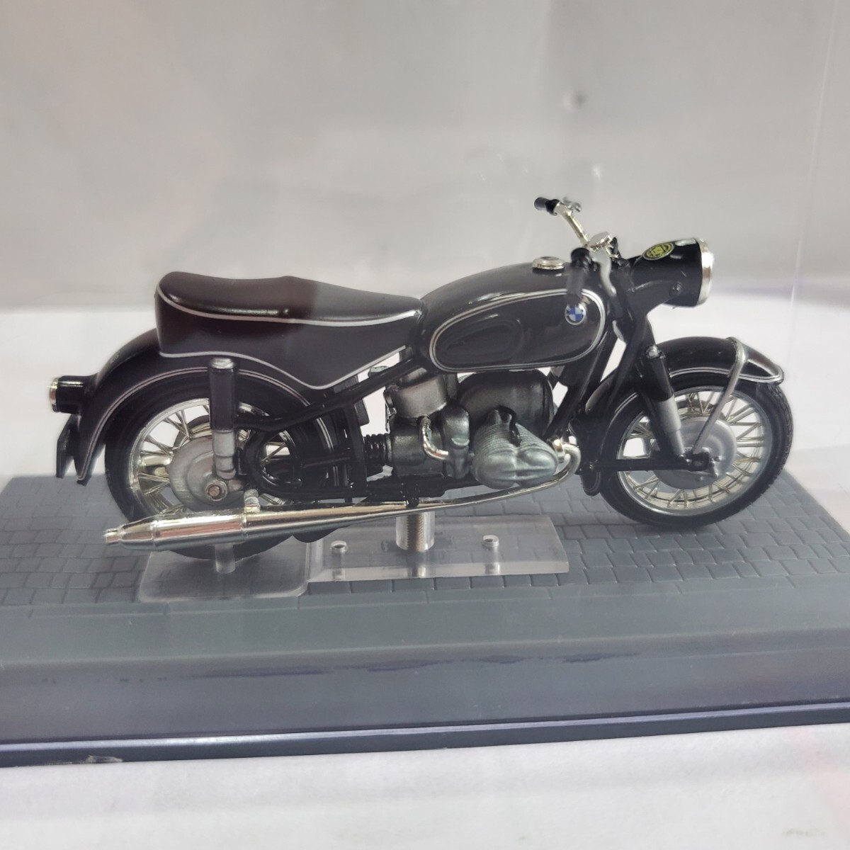 Yahoo!オークション - IXO MUSEUM 1/24「BMW R69S 1961」 新品未使用 ...