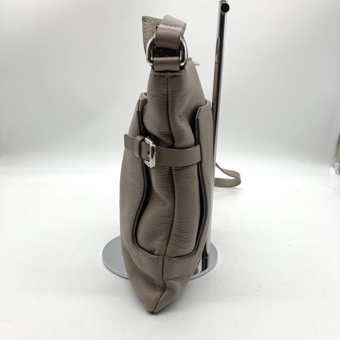 未使用級】MAURO GOVERNA ショルダーバッグ レザー ベージュ 未使用級】MAURO GOVERNA ショルダーバッグ レザー ベージュ