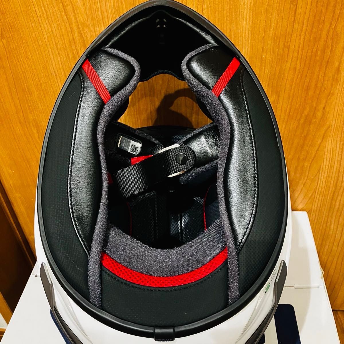 使用僅か SHOEI X-Fifteen(X-15) ホワイト Lサイズ 付属品有り 使用僅か SHOEI X-Fifteen(X-15) ホワイト Lサイズ 付属品有り