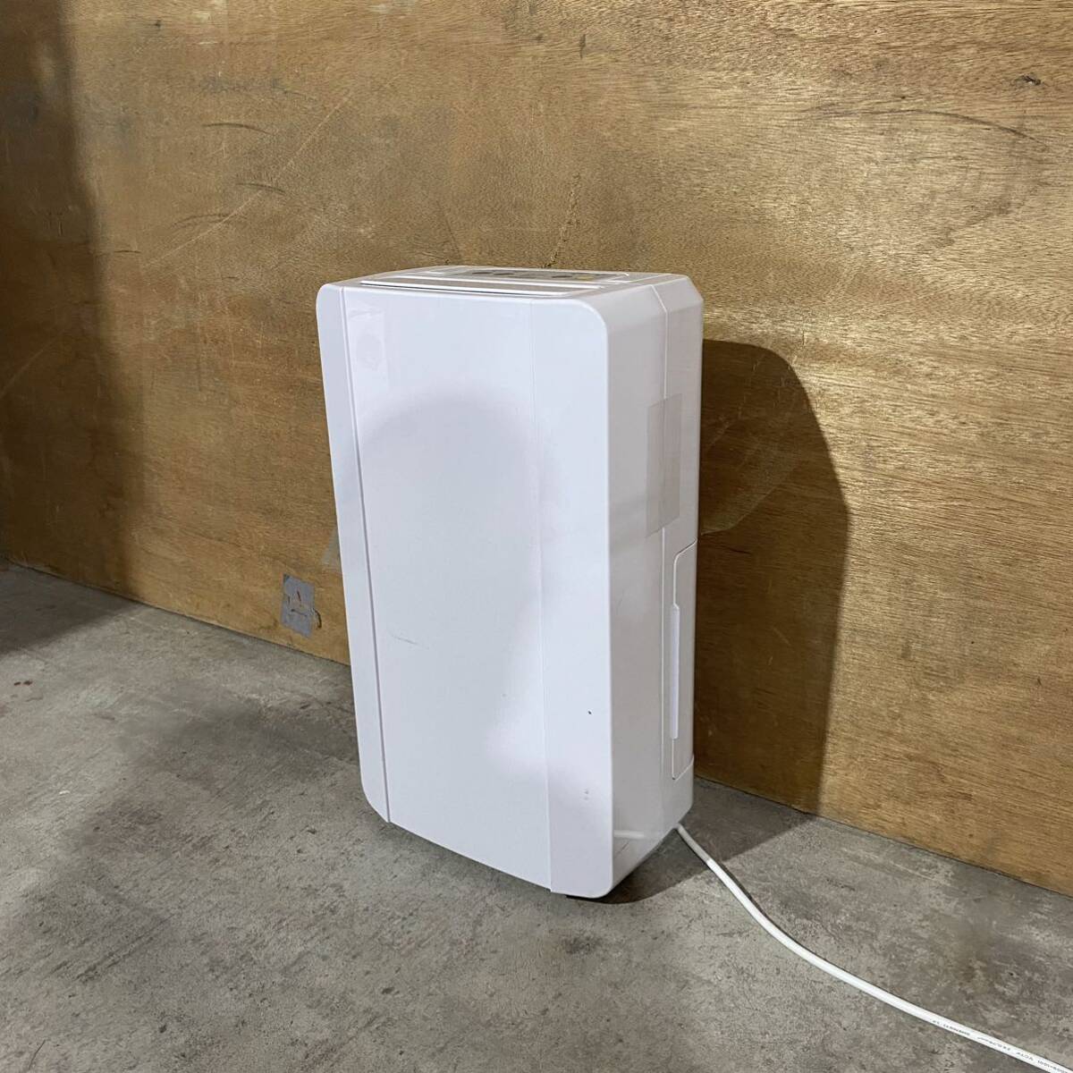 Yahoo!オークション - YAMAZEN（山善）除湿機 YDC-C60（W）2021年製