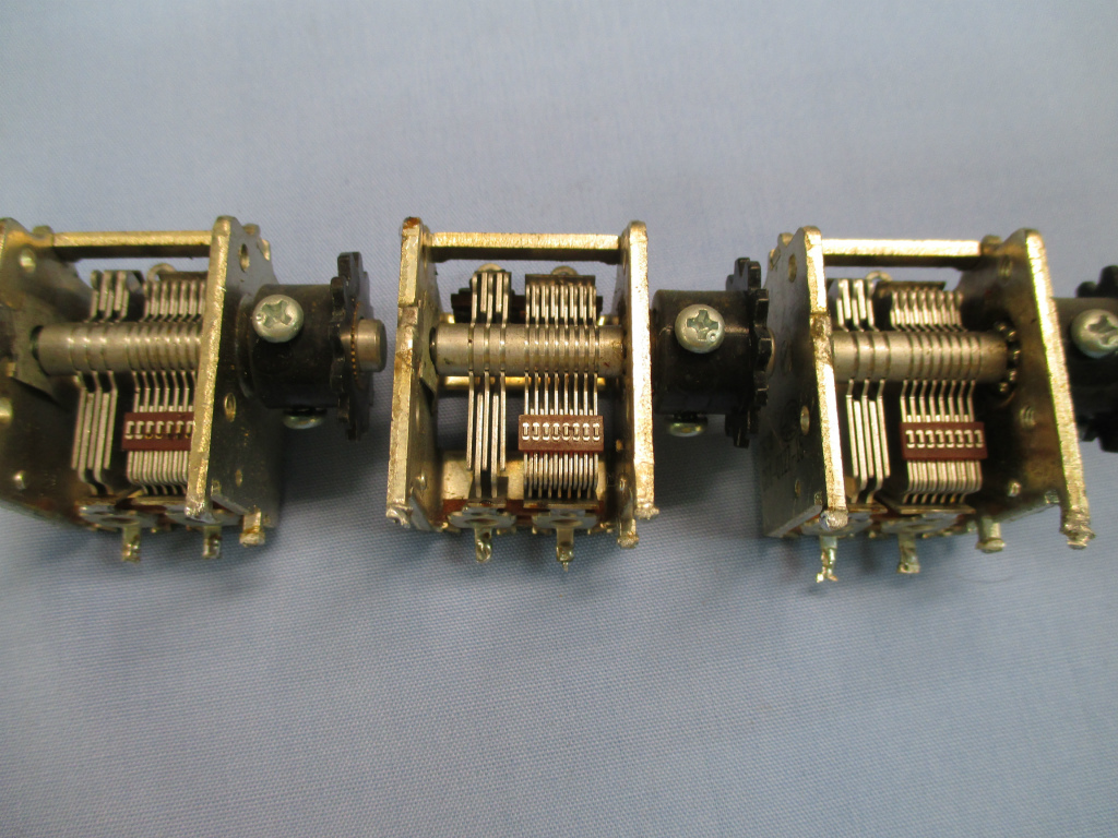 Yahoo!オークション - Alps 7624 200PF＋20PF 2連ミ...