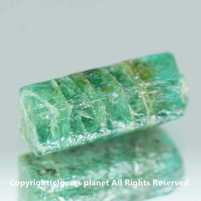 Yahoo!オークション - 2.81ct エメラルド結晶 ザンビア産 240