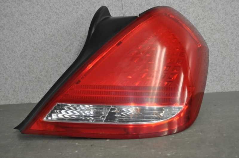 Yahoo!オークション - ティアナ JK 前期(J31) 純正 イチコー 破損無 取...