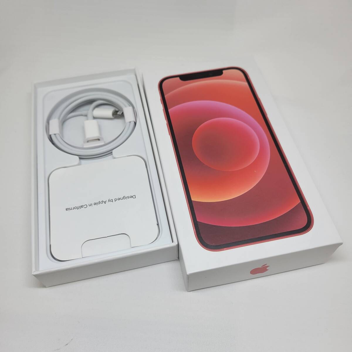 Yahoo!オークション - 新品同等 iPhone 12 mini 64GB レッド A2176 北...