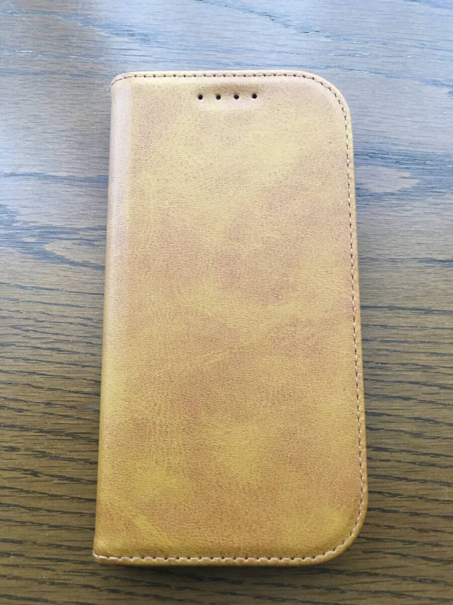 Yahoo!オークション - らくらくスマートフォン F-42A/me F-01L 手帳型...