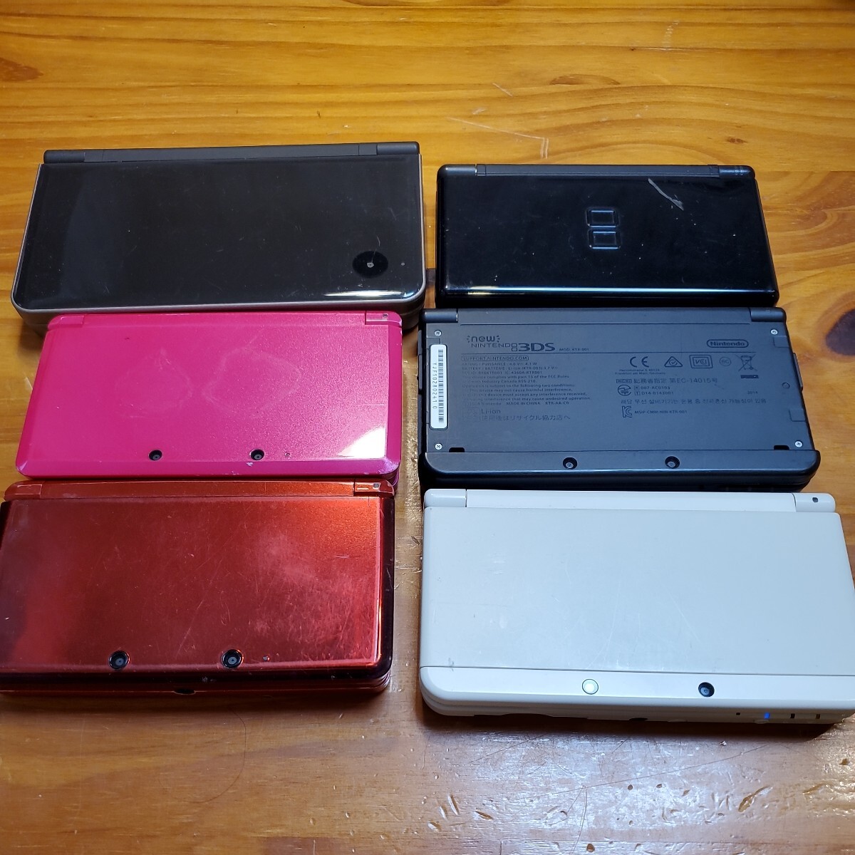 ジャンク 任天堂 Nintendo ニンテンドーDS lite 1機 DSiLL 1機 3DS 2機 New 3DS 2機(ニンテンドー3DS本体)｜売買されたオークション情報、yahooの ...