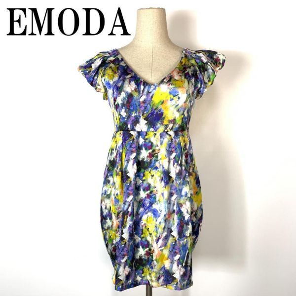 Yahoo!オークション - EMODA エモダ ミニワンピース 総柄 ブルー系 半...