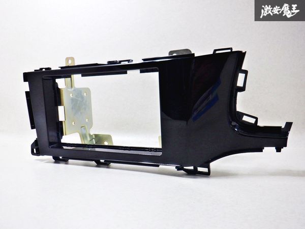 ホンダ純正 Gk8 シャトル オーディオパネル ナビパネル 内装 トリム ステー付 77250 Td4 J0 棚b9i ホンダ用 |売買された