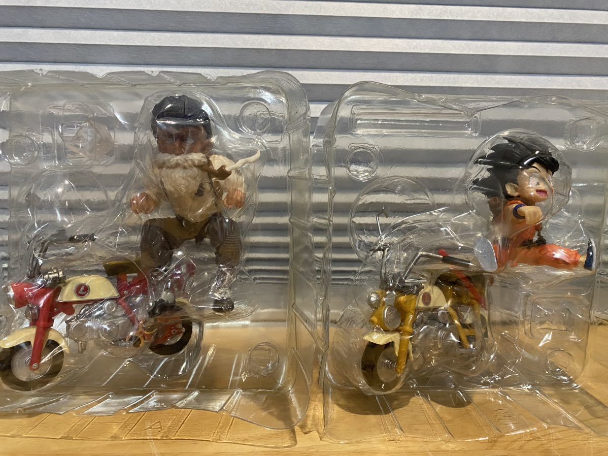 ドラゴンボール DRAGON BALL 亀仙人 武天老師 孫悟空 バイク PVC ドラゴンボール DRAGON BALL 亀仙人 武天老師 孫悟空 バイク PVC