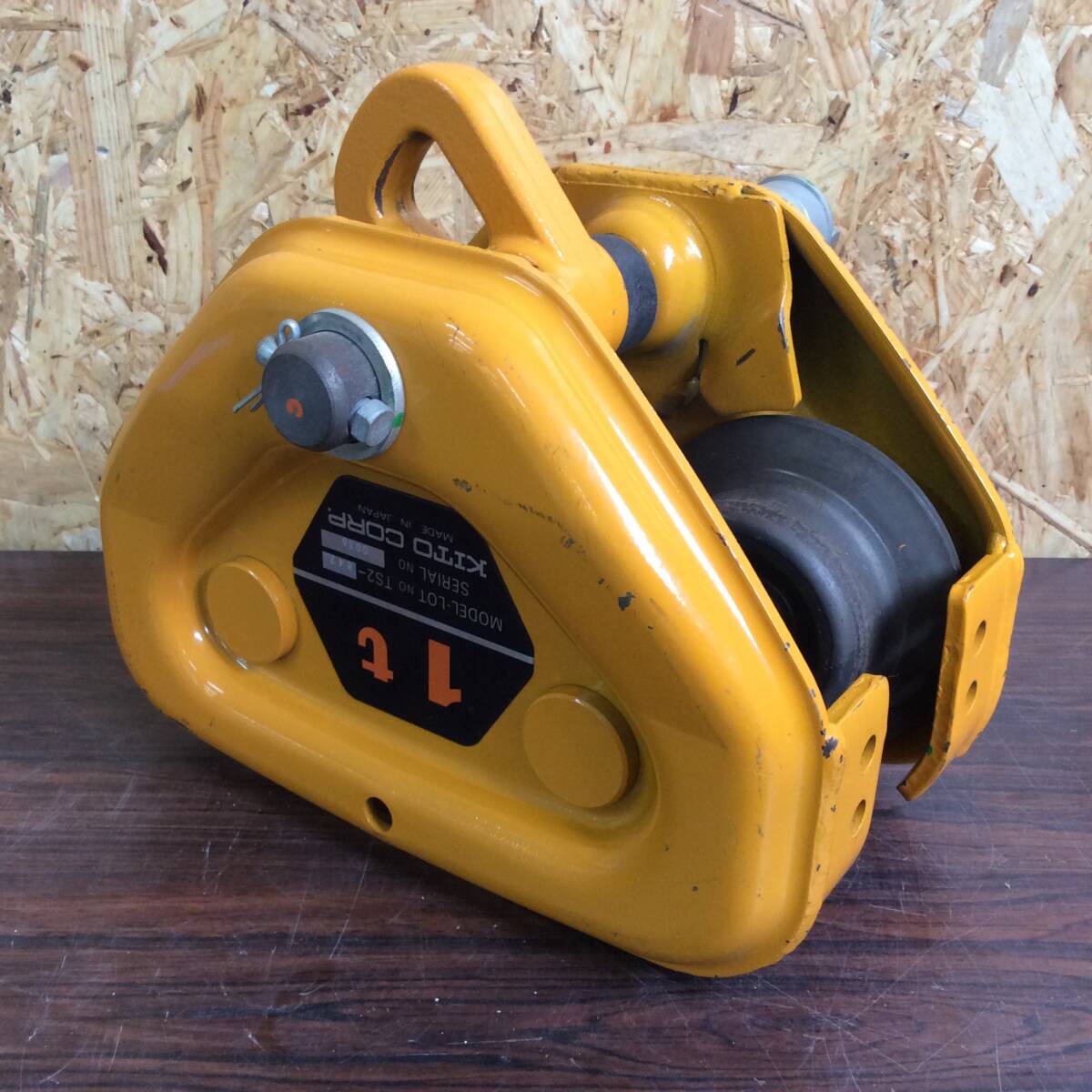 Yahoo!オークション - 【TH-3242】中古品 KITO キトー トロリ 1ton TS2