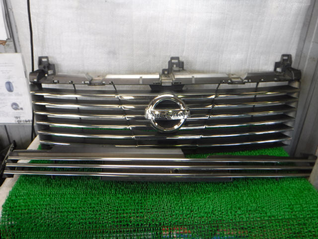 Yahoo!オークション - エルグランド UA-E51 ラジエータグリル X KX6 シ...