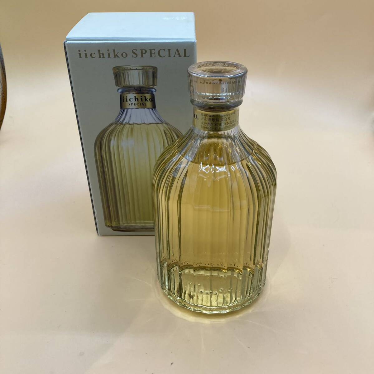 Yahoo!オークション - 【3375】本格焼酎 iichiko SPECIAL いいちこスペ...
