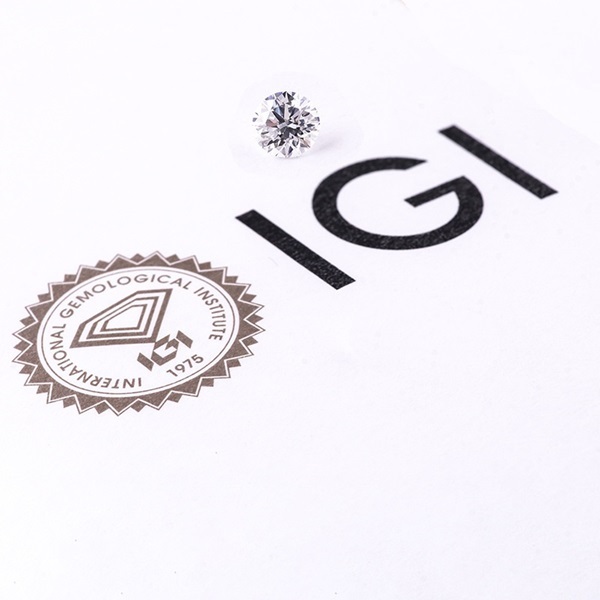 Yahoo!オークション - 《 即決同様 IGI 鑑定書付き》新品 0.70ct D VVS...