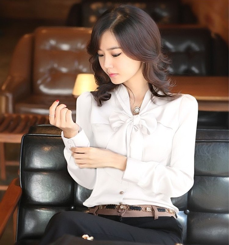 Yahoo!オークション - きれいめ サテンブラウス ホワイト M サテン シ...