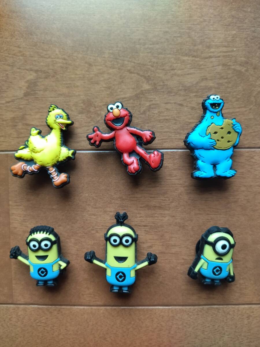 Yahoo!オークション - シビッツ ミニオン3個&セサミストリート3個 計...