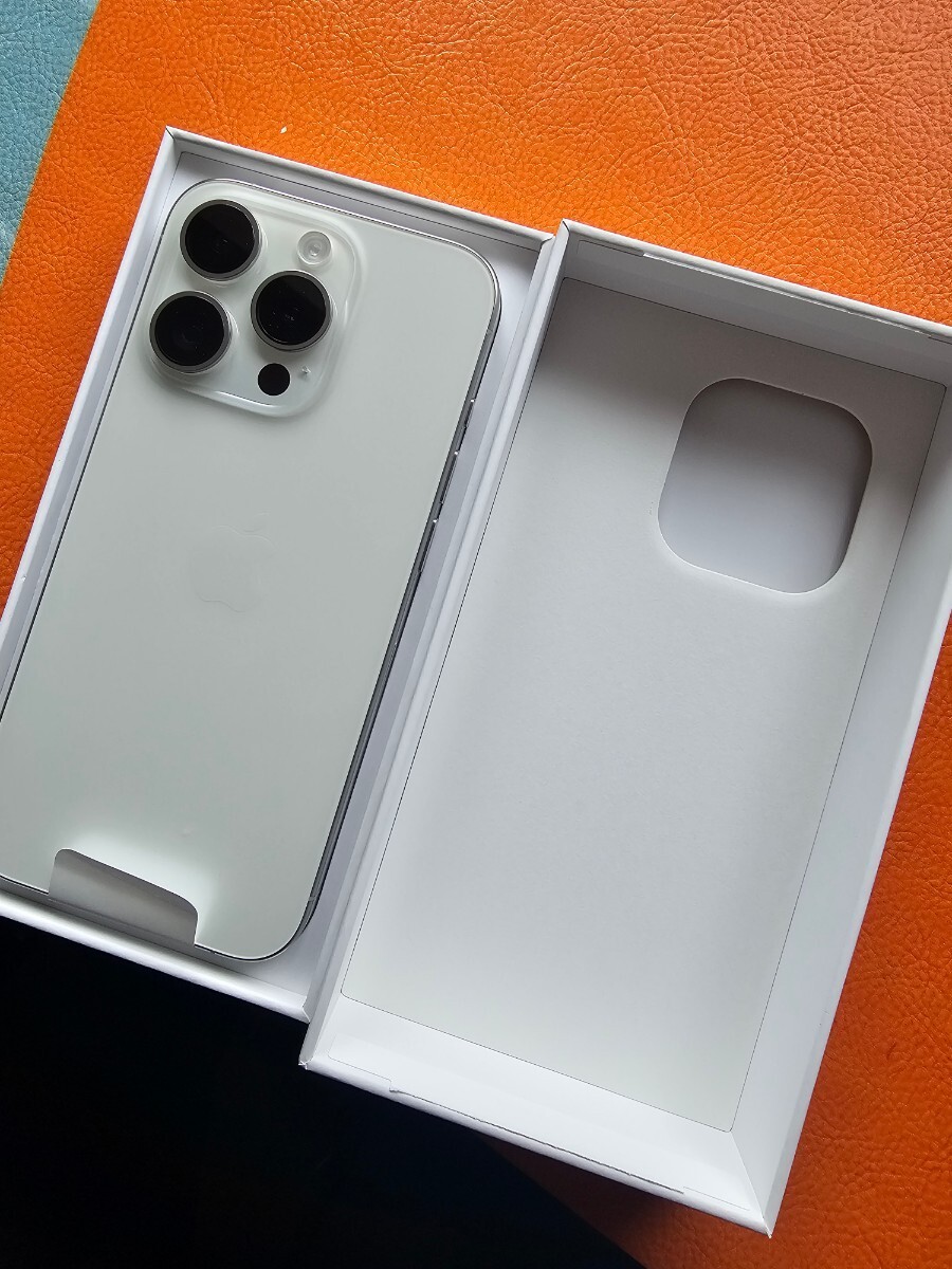 Yahoo!オークション - iPhone15 Pro シルバー