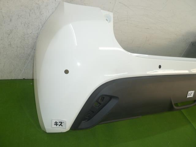 Yahoo!オークション - ヤリス 5BA-KSP210 リアバンパー 52159-K0901 35...