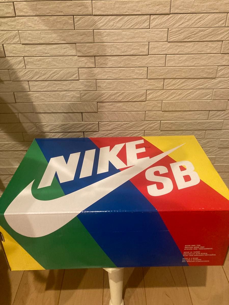 Nike SB Dunk High Strawberry CoughナイキSB ダンク ハイ Nike SB Dunk High Strawberry CoughナイキSB ダンク ハイ