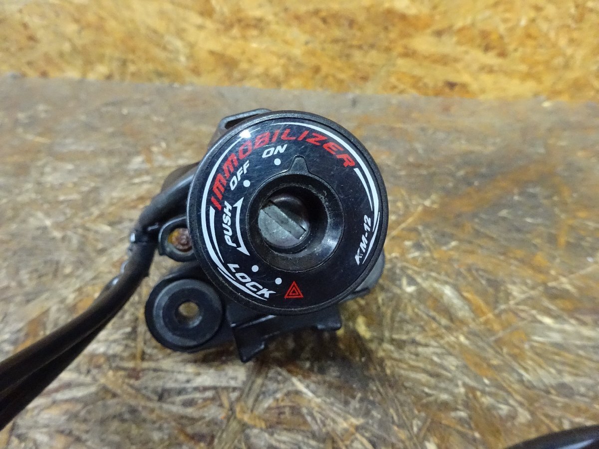 Yahoo!オークション - [K97] 13’ZX-14R ZXT40F キーセット/タンクキャ...