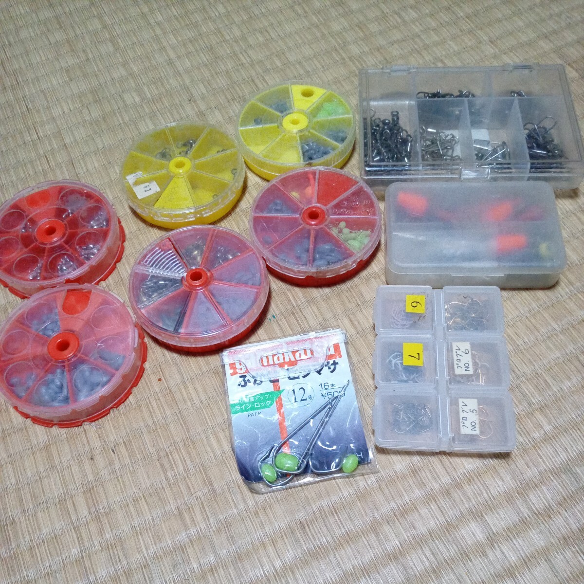 Yahoo!オークション - ケース付き オモリ 消耗品 他 10点 仕掛け調整 ...