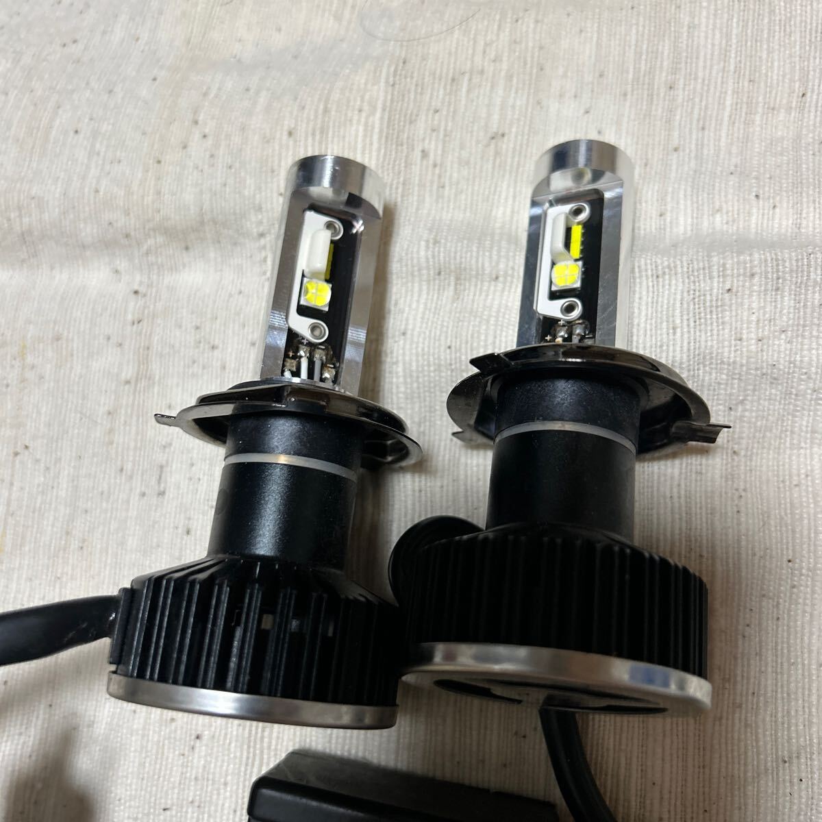 Yahoo!オークション - LEDヘッドライト Tz H4