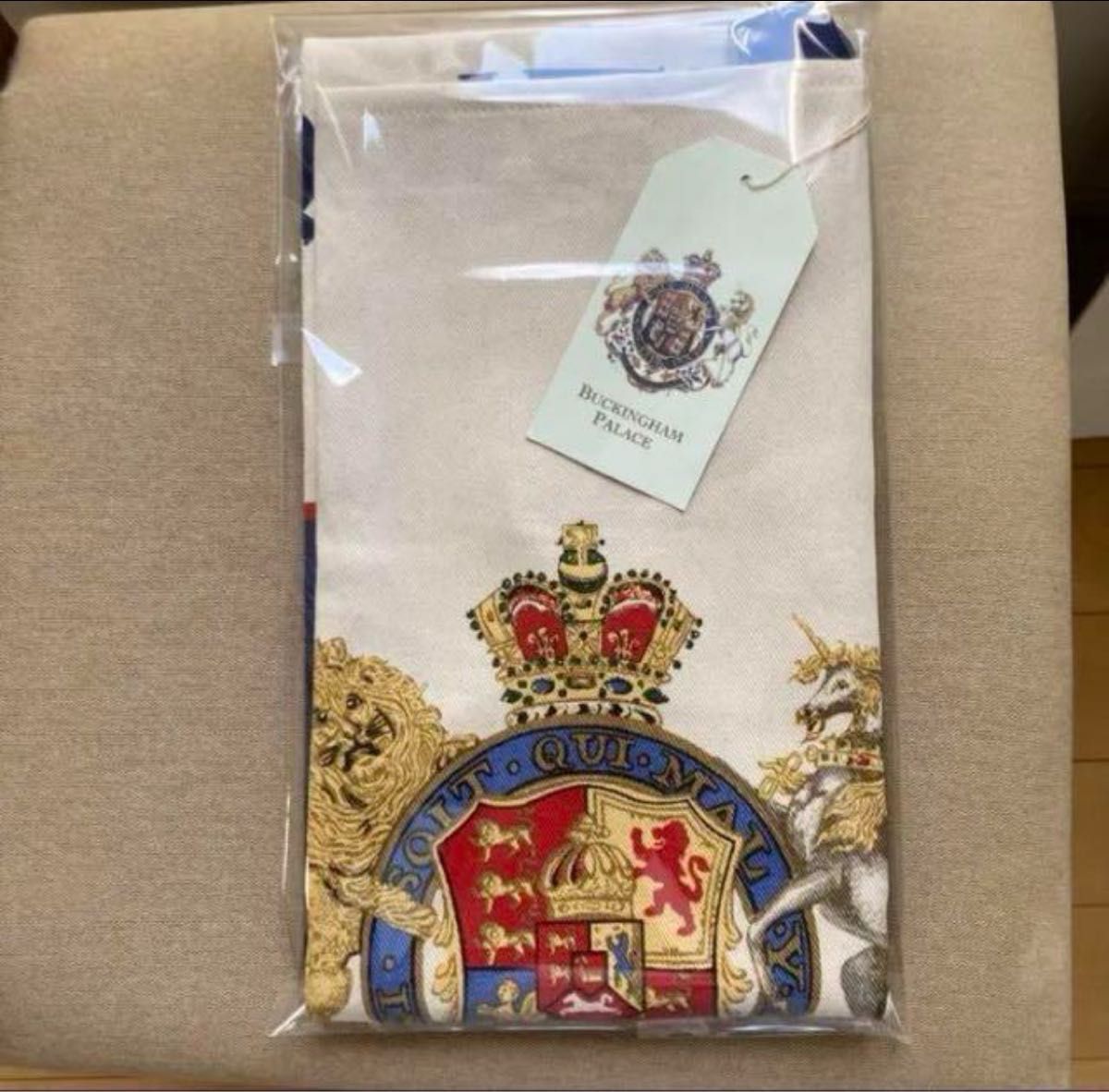 新品タグ付 ハロッズ God Save The Queen エプロン 送料関税込 新品タグ付 ハロッズ God Save The Queen エプロン 送料関税込