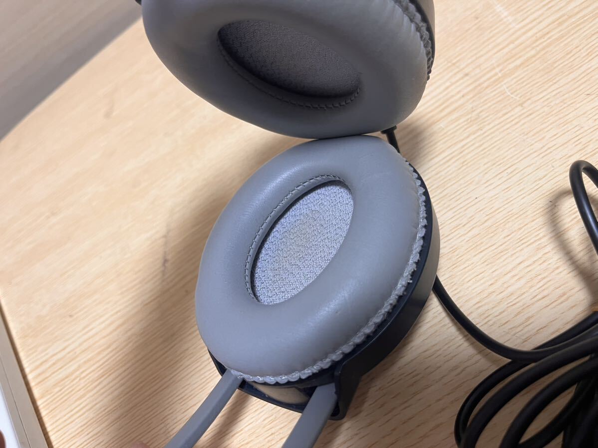 Yahoo!オークション - 【AKG】密閉型ヘッドホン プロフェッショナルモ...