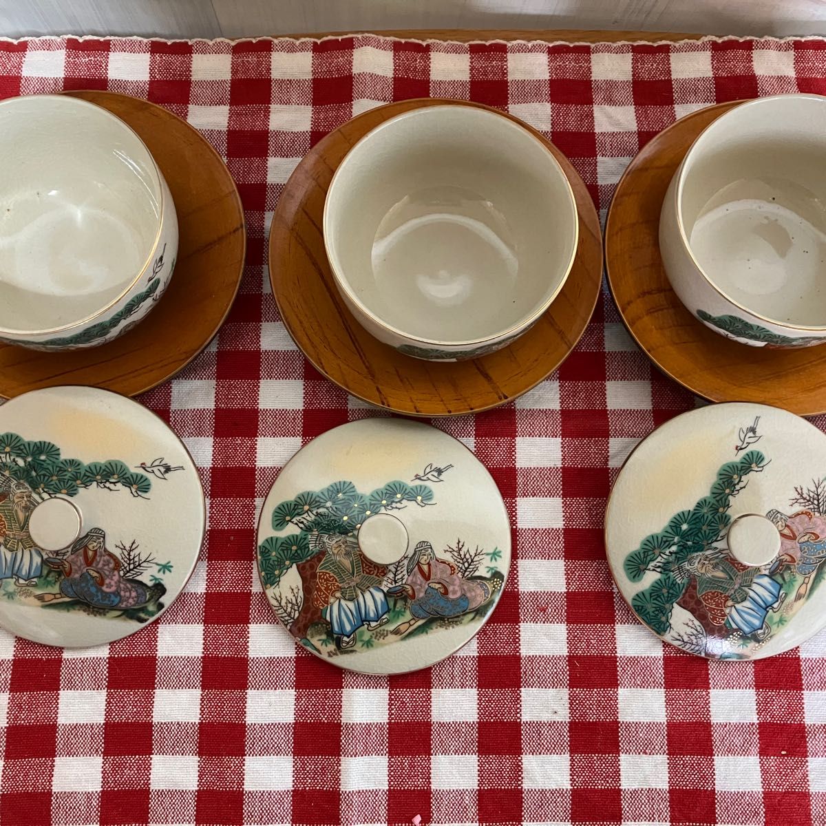 値下げ 昭和レトロ 希少 九谷焼美泉金彩蓋付湯呑み 茶托 汲出 値下げ 昭和レトロ 希少 九谷焼美泉金彩蓋付湯呑み 茶托 汲出