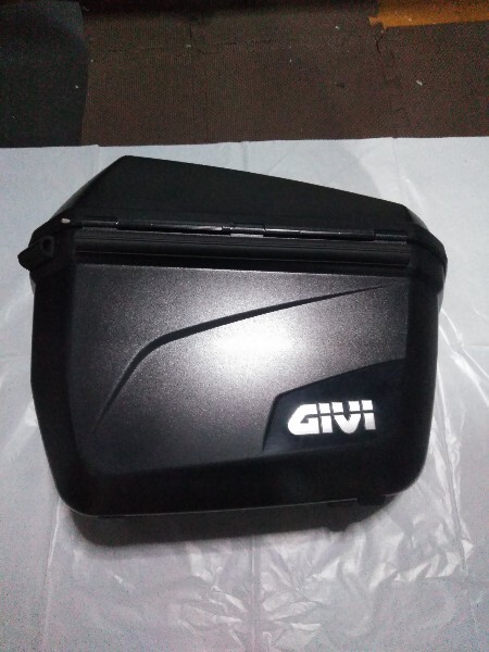 Yahoo!オークション - GIVI製サイドケース GIVI E22 ＆ GIVI SB2000 汎...