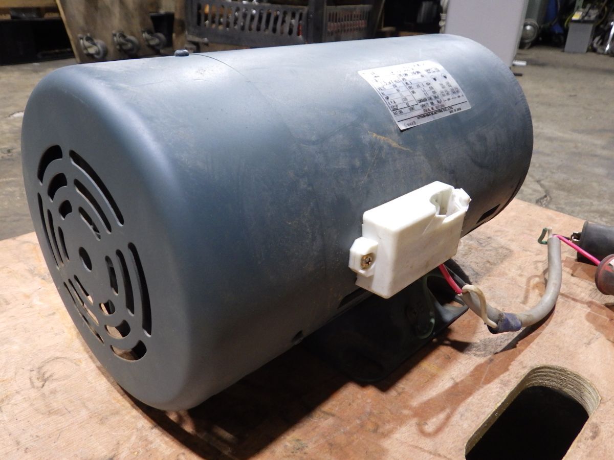 Yahoo!オークション - f1874 東芝 単相 モーター 2馬力 200v専用 1.5Kw...
