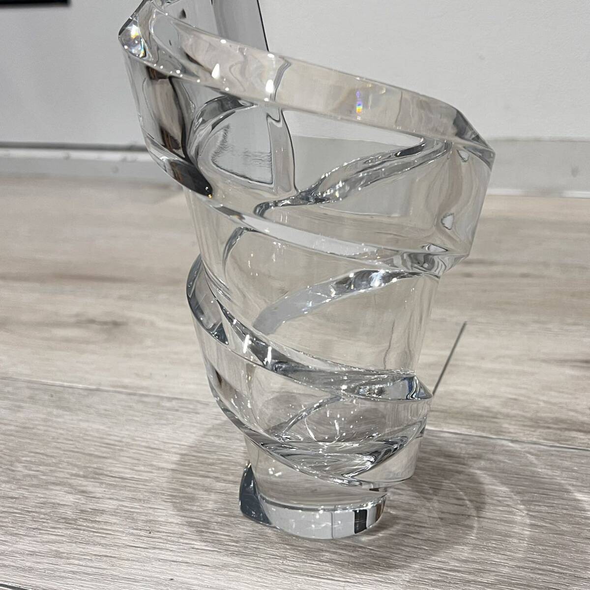 バカラ スパイラル クリスタル 花瓶 20cm Baccarat キッチン、食器 バカラ スパイラル クリスタル 花瓶 20cm Baccarat キッチン、食器