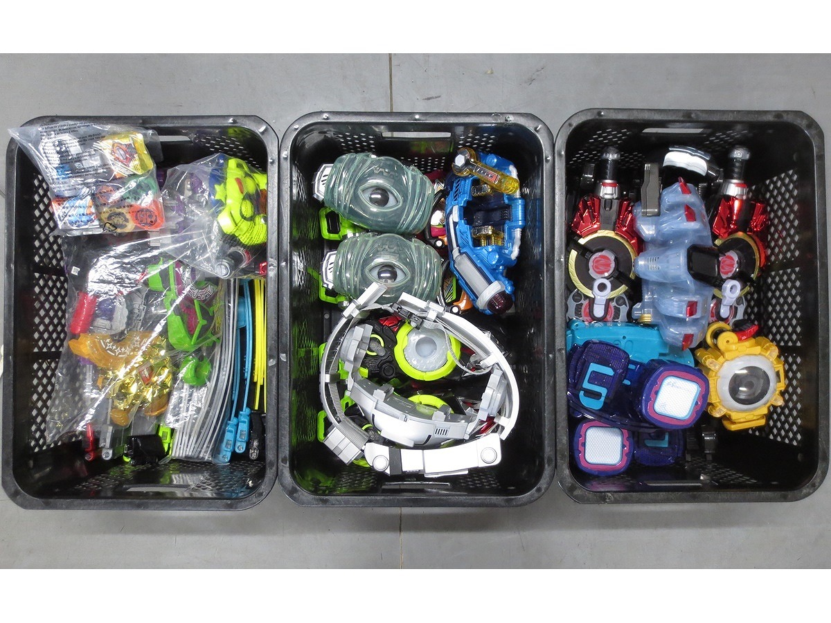 Yahoo!オークション - 1円～ 仮面ライダーシリーズ おもちゃ各種 まと...