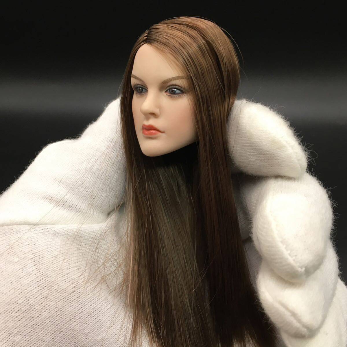 Yahoo!オークション - B99 1/6 フィギュア ヘッド 女性ヘッド 植毛タイ...