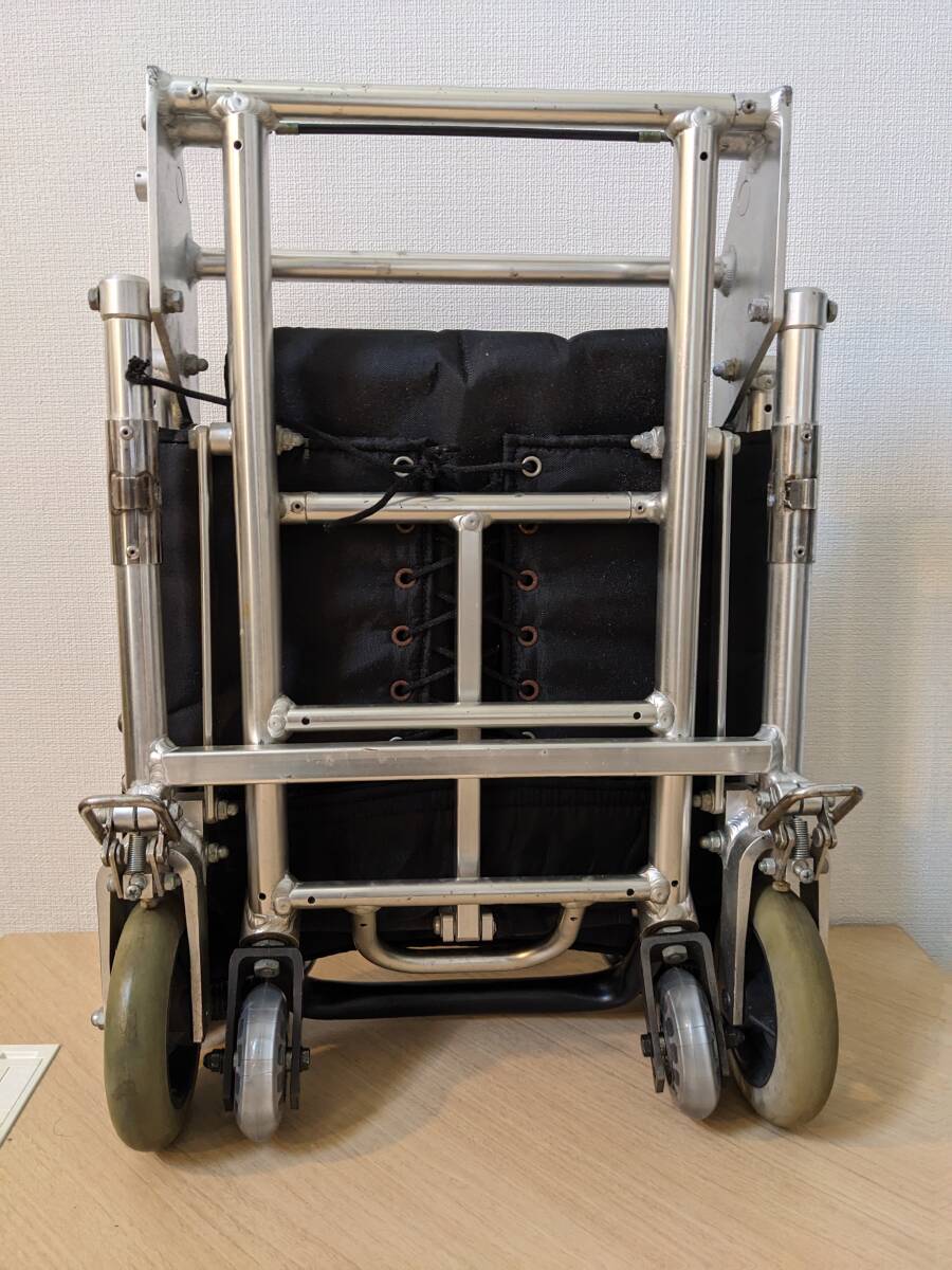 Yahoo!オークション - 【前輪新品】日進医療器 高級 携帯 車いす NAH-2...