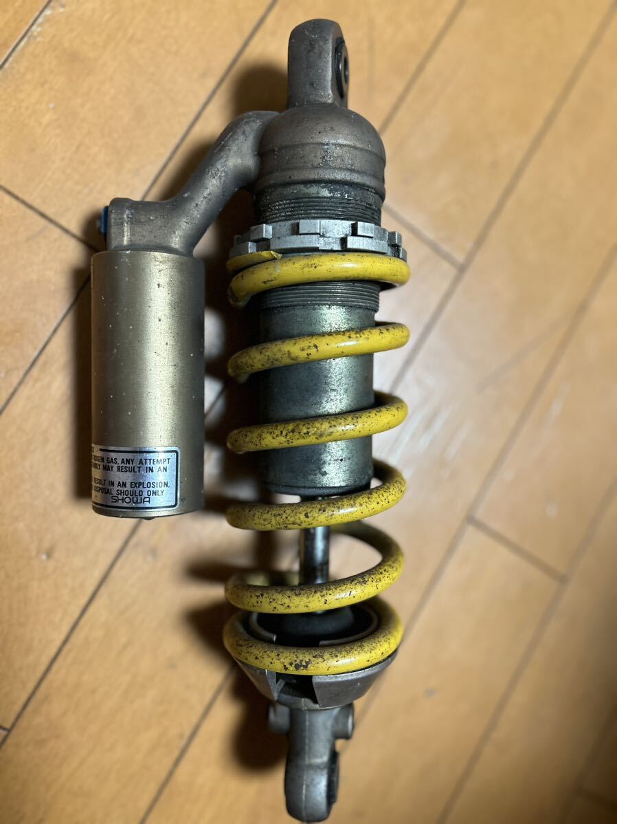 Yahoo!オークション - Ducati 996/916/748 リアサスペンション リヤサ...