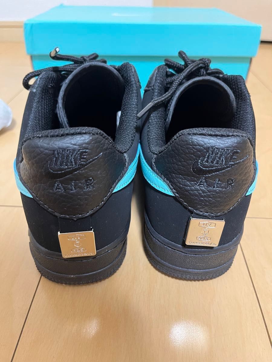 Tiffany & Co × Nike Air Force 1 Low Tiffany & Co × Nike Air Force 1 Low