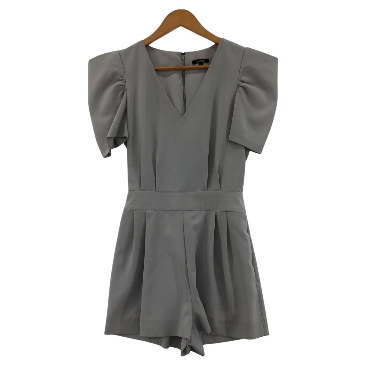 Yahoo!オークション - ゆうパケットOK EMODA エモダ パフスリーブ ショ...