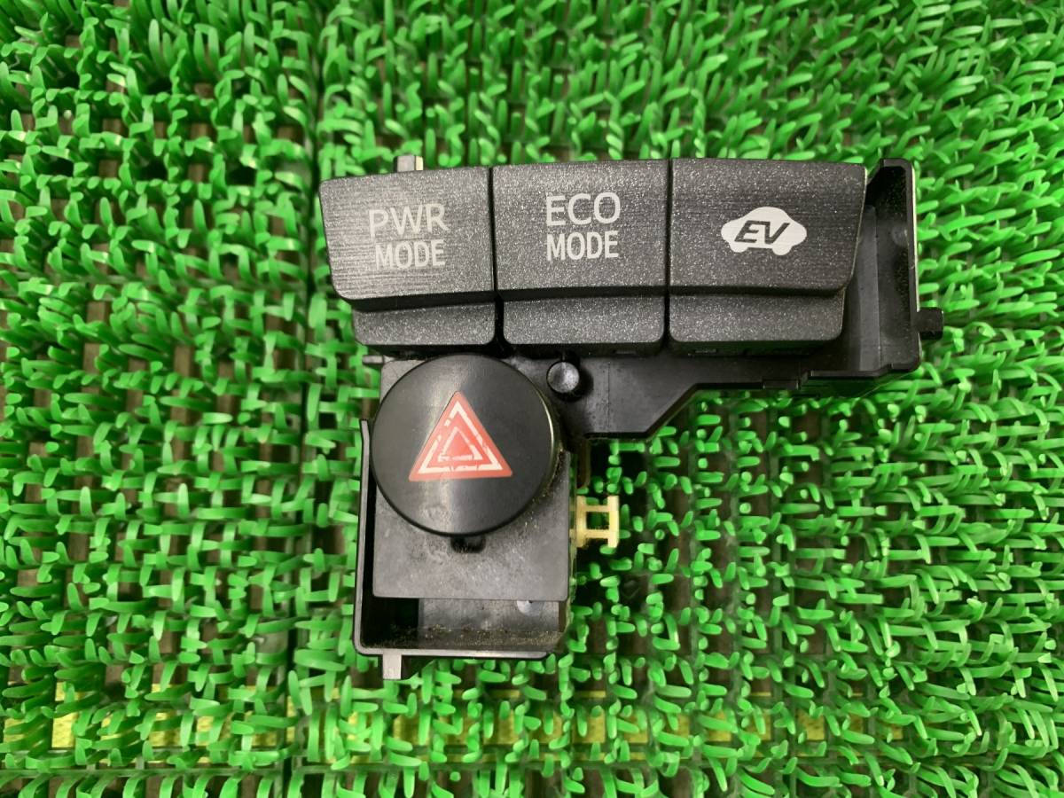 Yahoo!オークション - 即決値段 動作OK M11-7トヨタ プリウス ZVW30 ...