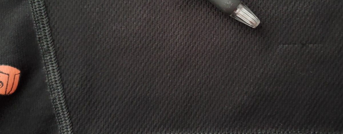 クロムハーツ 希少 ラッシュガード chrome hearts トラック クロムハーツ 希少 ラッシュガード chrome hearts トラック