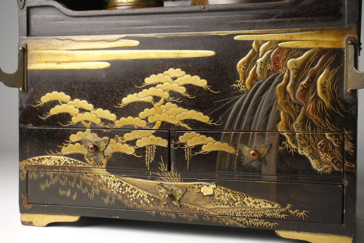 LIG 大名家伝来品 高蒔絵 風景図煙草盆 細密毛彫松鶴文火屋 銀製煙管 92g 時代名品 .QPT 24.7(その他)｜売買されたオークション情報、yahooの商品情報をアーカイブ公開 ...