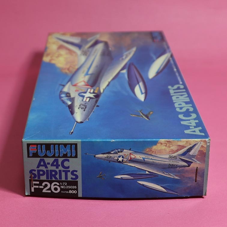 Yahoo!オークション - フジミ 1/72 マクドネル・ダグラス A4-C スカイ...