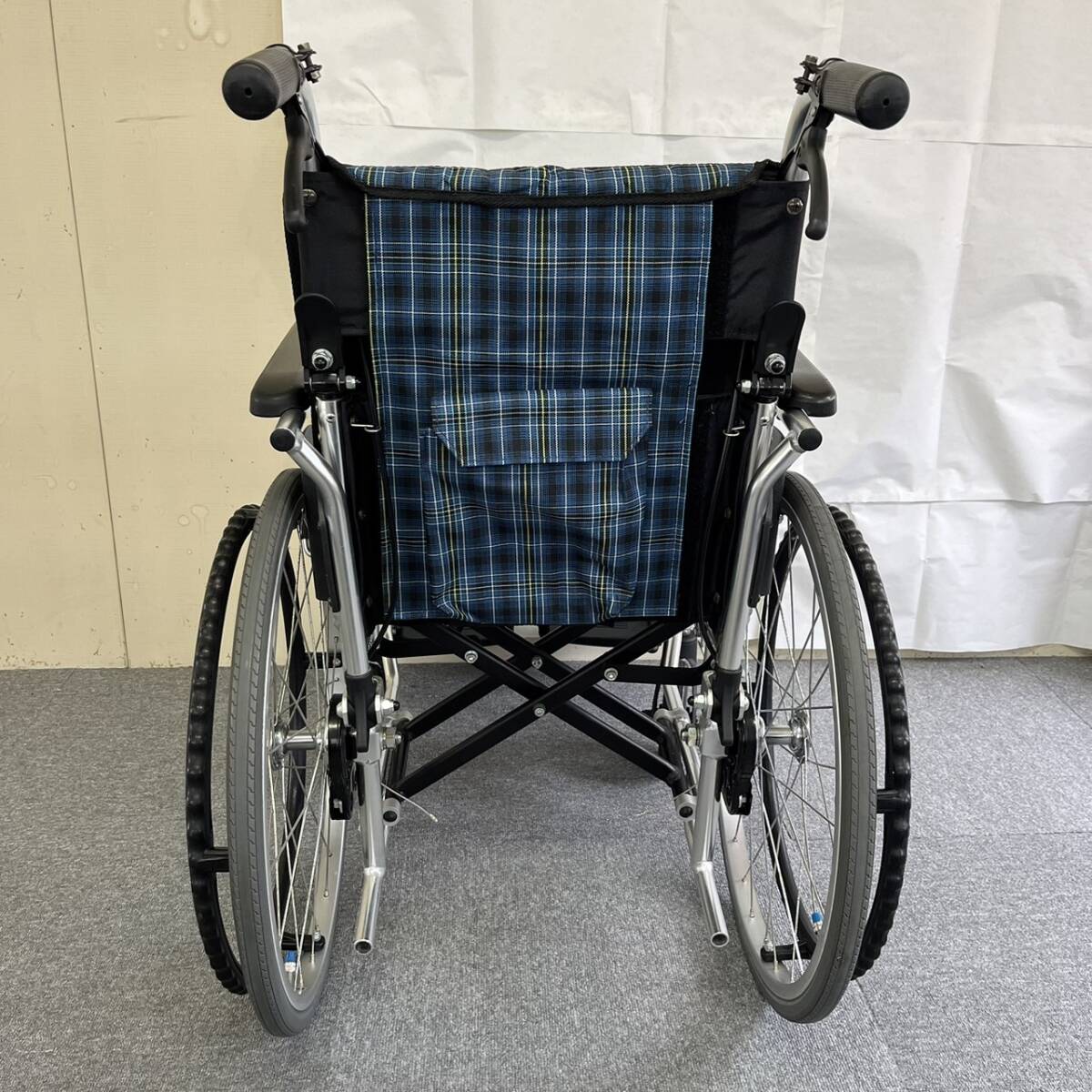 Yahoo!オークション - ミキ 自走式車椅子 SKT-4LO 介護用品 移動 コン...